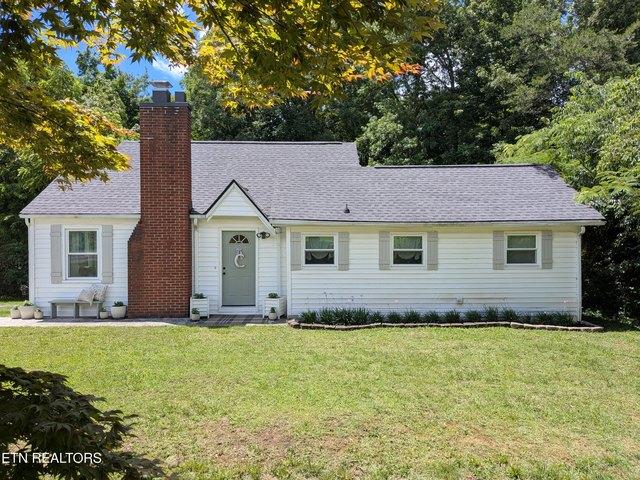 8135 Harmon Rd, Powell, TN 37849