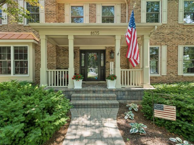 8135 S Boulder Court