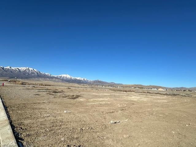 8136 N Bristle Cone Cir Unit 107, Eagle Mountain, UT 84005