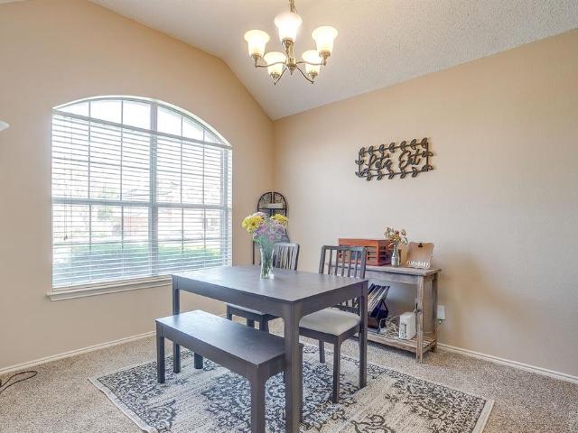 8136 Zion Trail