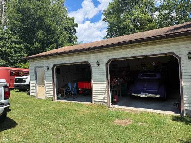 8137 N Us Highway 31