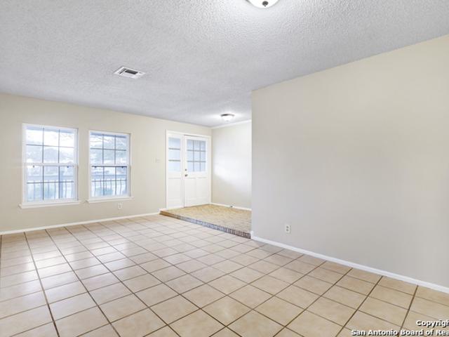 8138 Raritan St