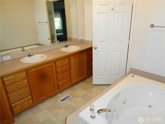 8138 18th Ln SE, Lacey, WA 98503 | MLS #2493