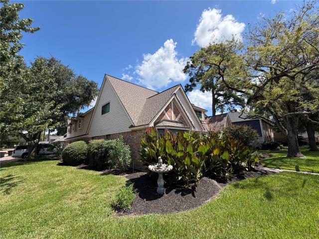 8130 Fernbrook Lane