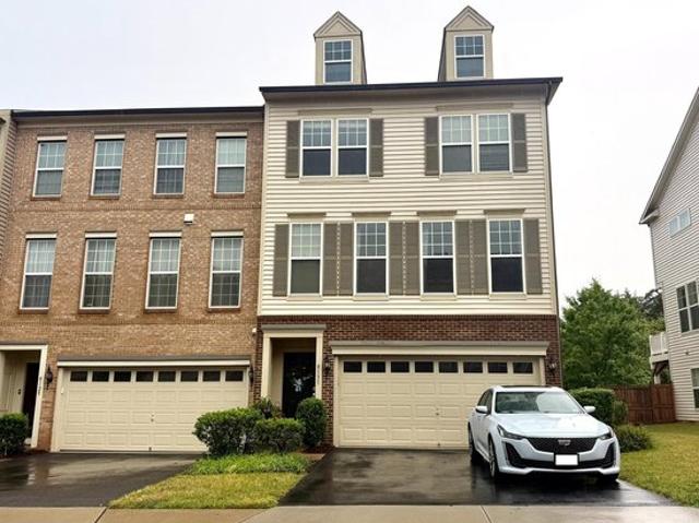 8131 Honey Bee Way, Manassas, VA 20111