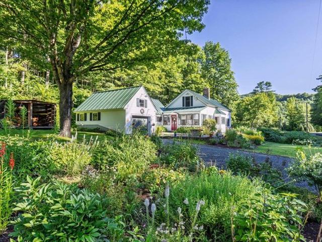 8133 Pomfret Rd, Pomfret, VT 05053