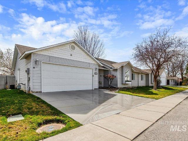 8133 W. Penny Ln