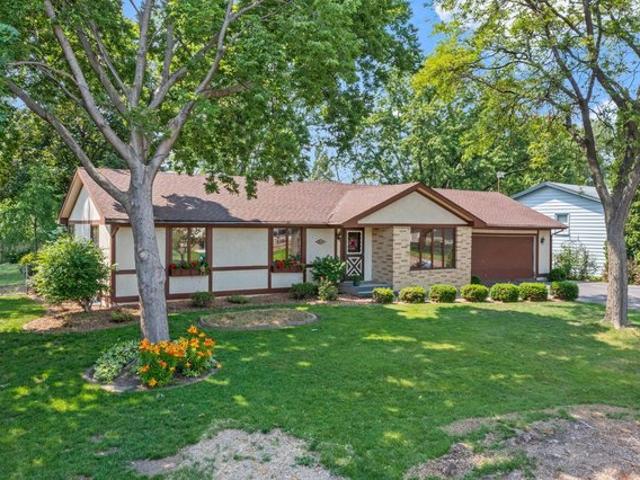 8133 Xenia Ave N, Brooklyn Park, MN 55443