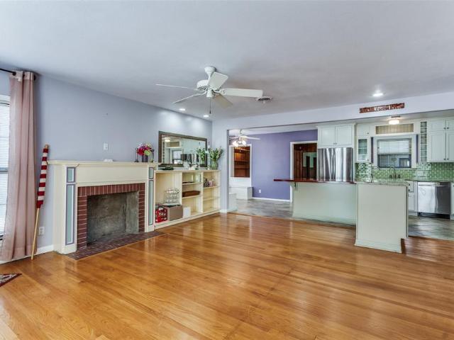 813 19th St, Plano, TX 75074 | MLS #21169
