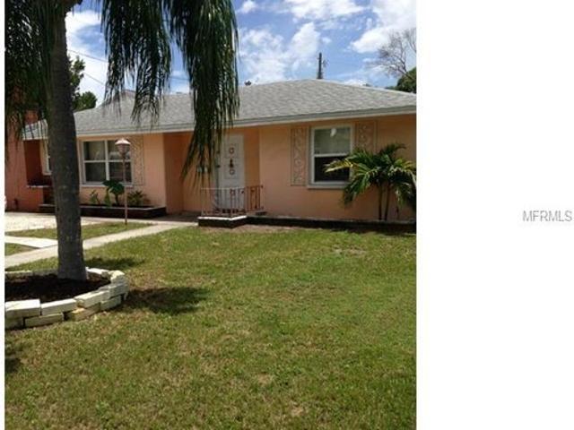 813 4th Ave NW, Largo, FL 33770