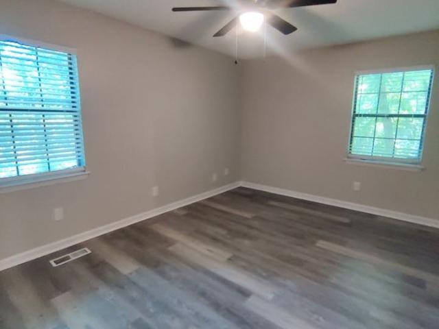 813 Chickamauga Avenue 2 Bedroom Apartment for Rent at 813 Chickamauga Ave, Rossville, GA 30741