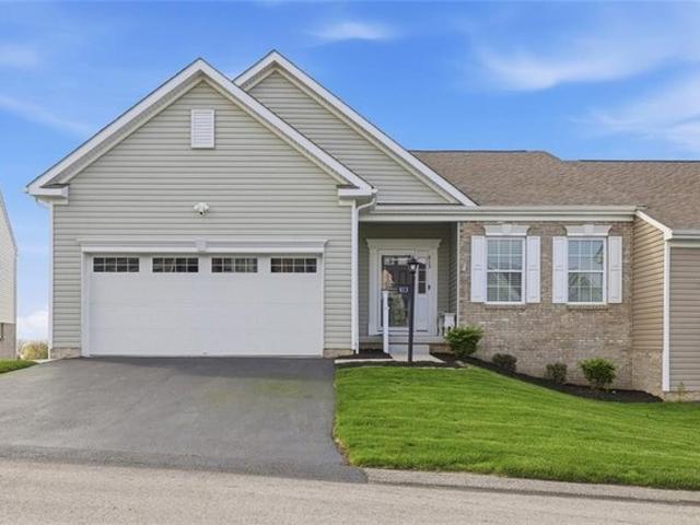 813 Curtman Ct, New Kensington, PA 15068