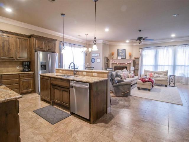 813 Acadia Court