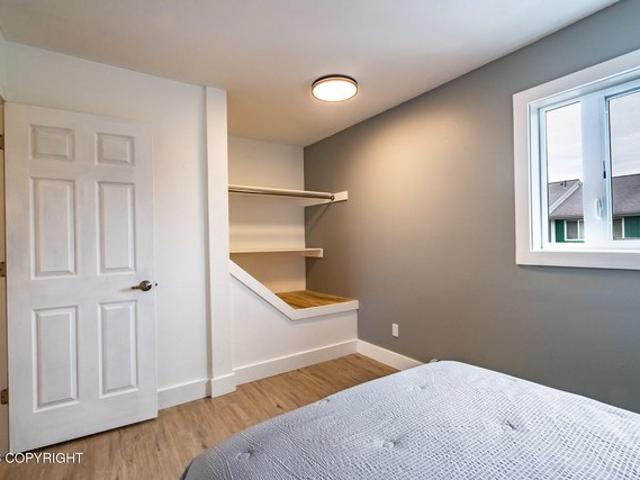 813 Auk St Apt E4, Kenai, AK 99611