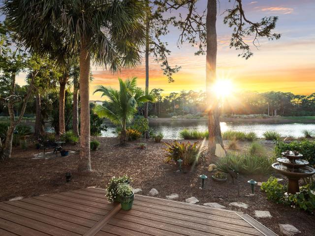 813 Barcarmil Way, Naples, US, FL