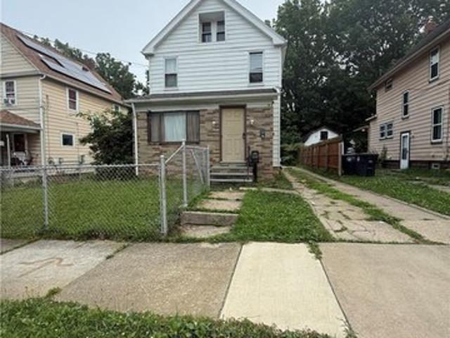 813 Beardsley St, Akron, OH 44311