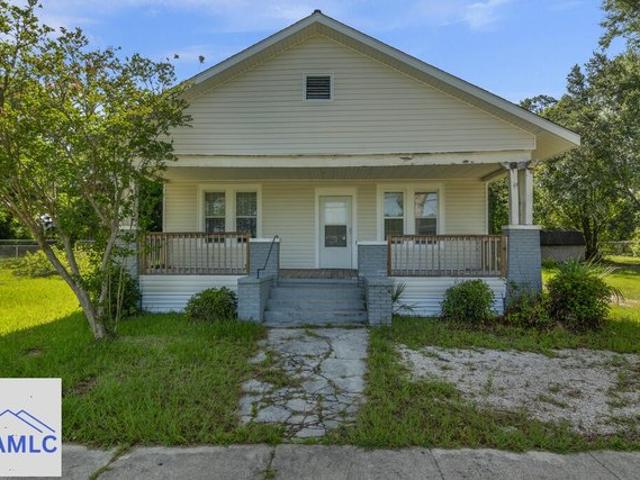 813 Brunel St, Waycross, GA 31501