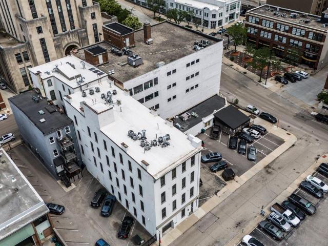 813 Broadway Street