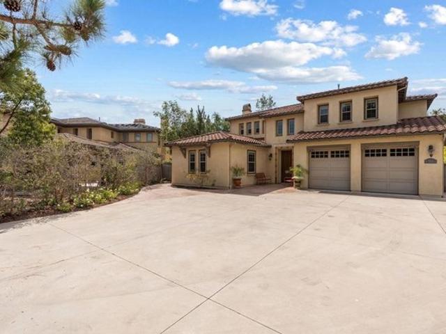 813 Genoa Way, San Marcos, CA 92078
