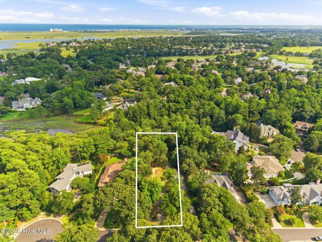 813 Gull Point Road