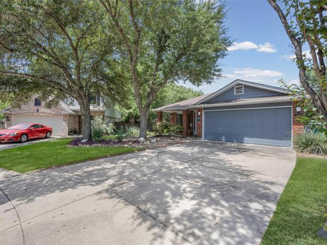 813 Dornach Ct
