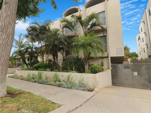 813 E LA Palma Dr, Inglewood, CA 90301