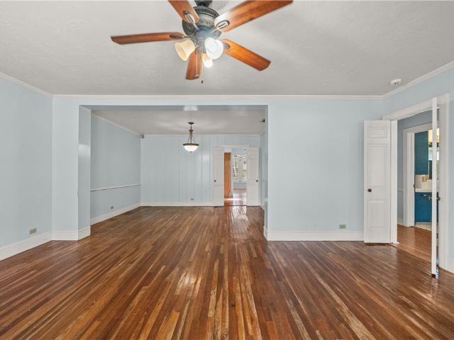 813 E Market