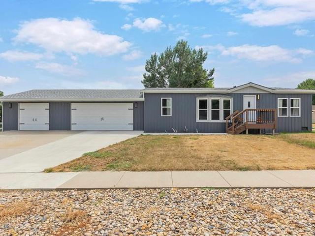 813 Flamingo Dr, Rapid City, SD 57701