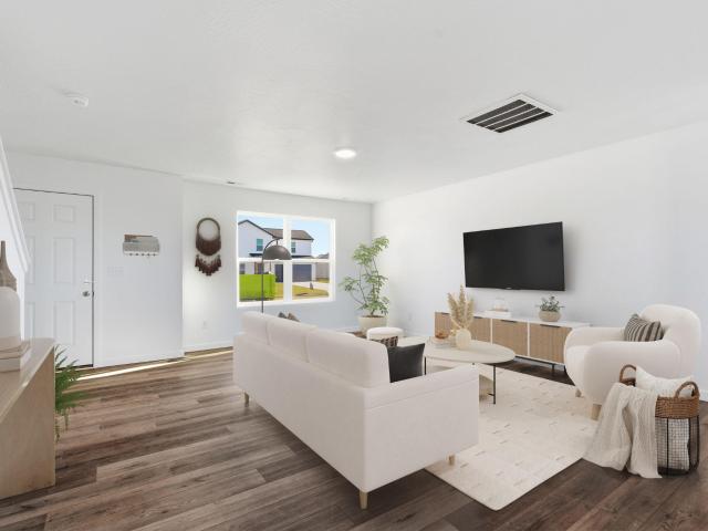 813 Hoffman Hills Boulevard