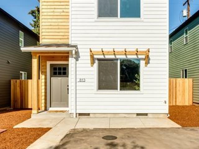 813 Horn Ln, Eugene, OR 97404