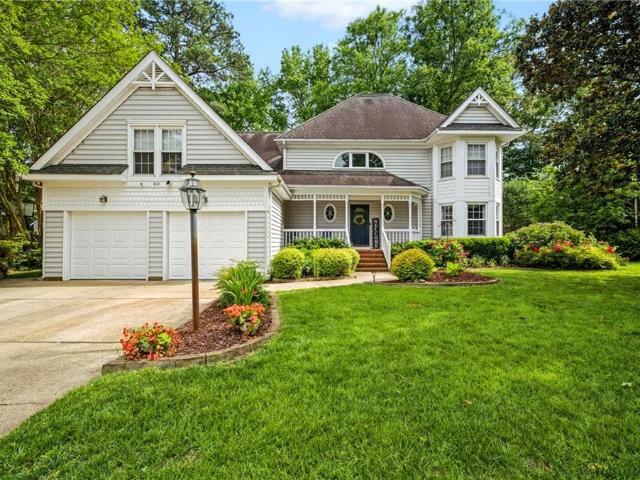 813 Loch Island DR