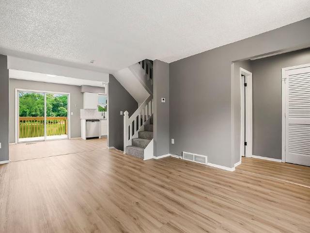 813 Lakeview Drive