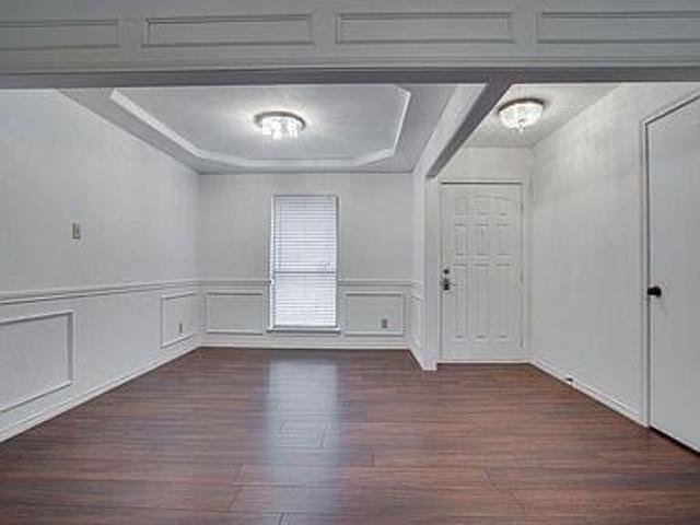 813 Leslie Lane