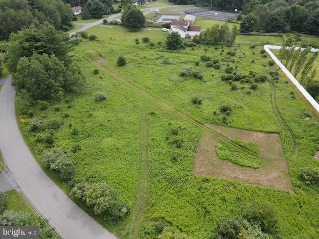 813 Leslie Lane