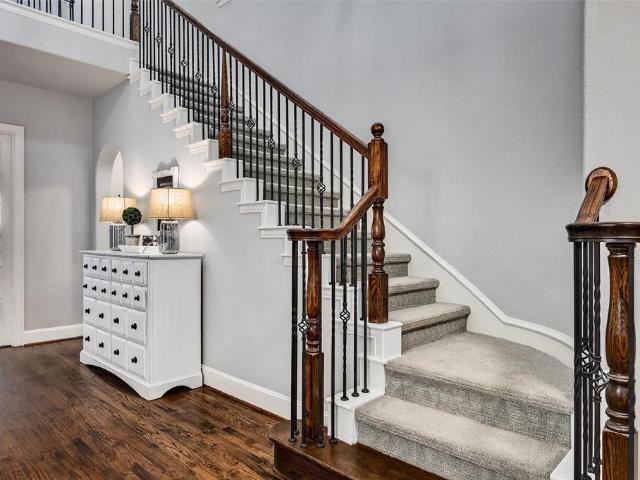 813 Moss Cliff Cir, McKinney, TX 75071 | MLS #21230