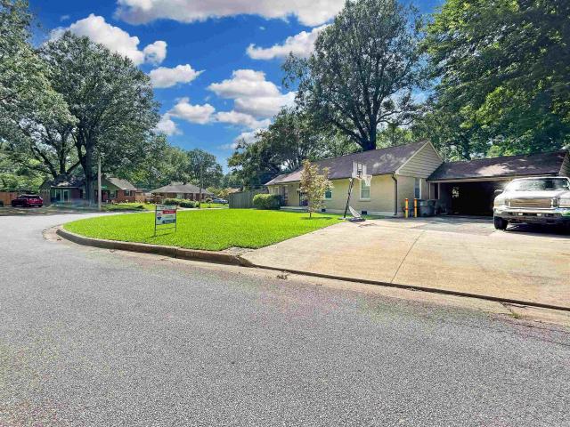 813 moss rd