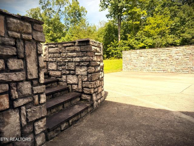 813 Mayland Rd