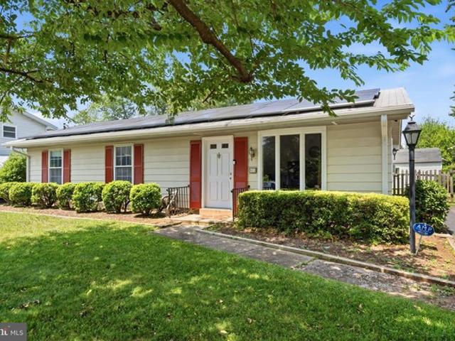 813 N Argonne Ave, Sterling, VA 20164