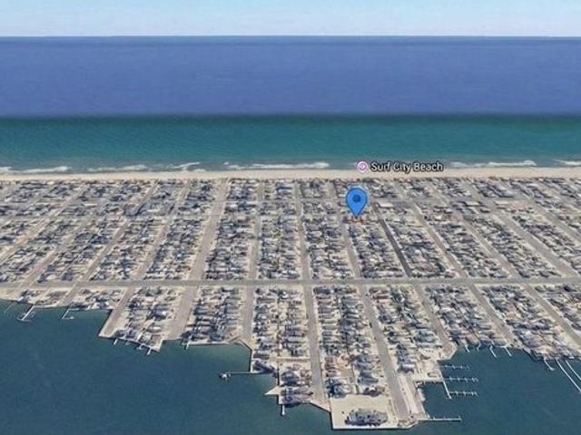 813 N Central Ave, Surf City, NJ 08008