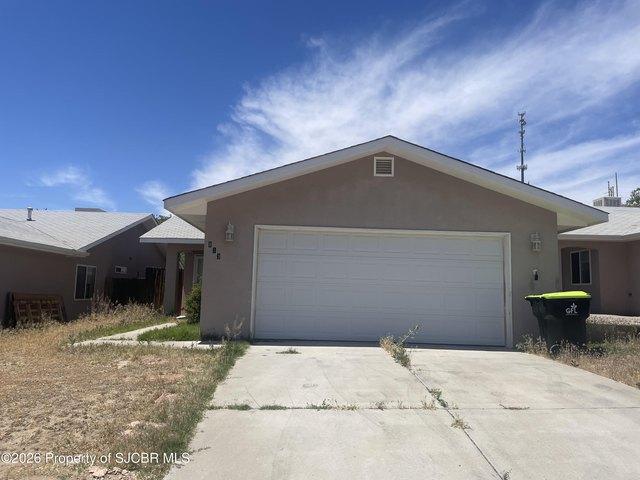 813 N Cholla St, Bloomfield, NM 87413