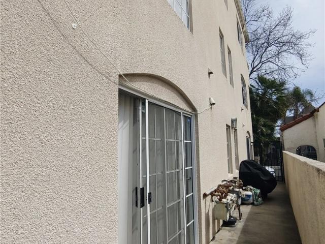 813 N Martel Ave, Unit 2, Los Angeles, CA 90046 | MLS #AR26136