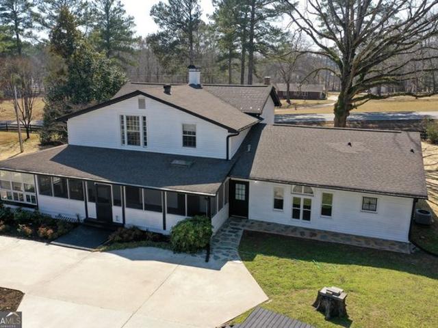813 Sandy Creek Rd, Fayetteville, GA 30214