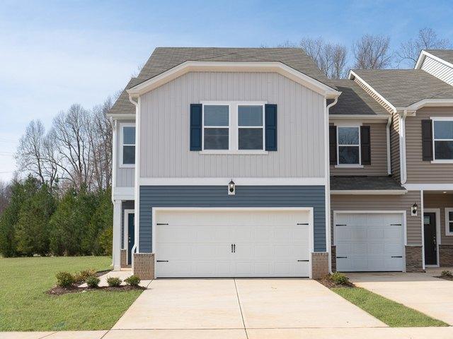 813 Stream View Ct, Mebane, NC 27302