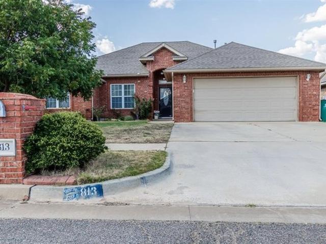 813 SW 161st St, Oklahoma City, OK 73170