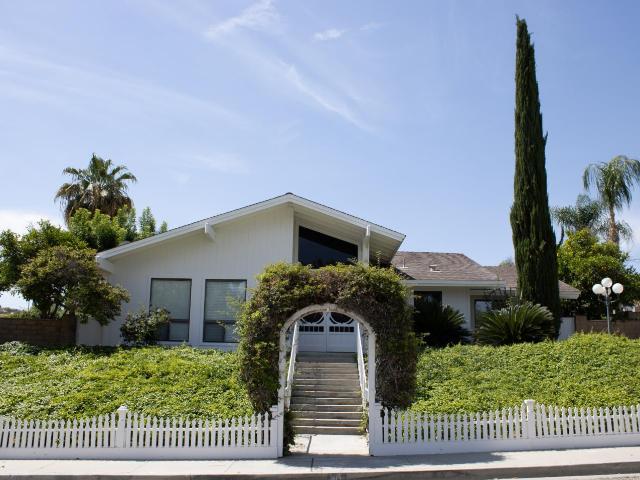 813 Philippine Street