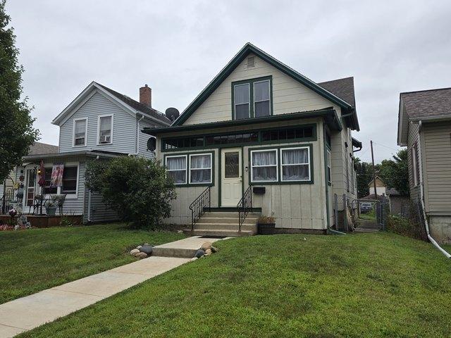 813 Pine St, Ottawa, IL 61350