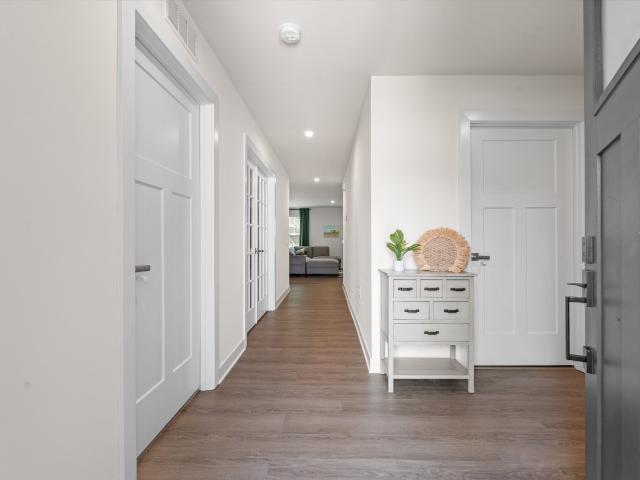 813 Rae Dr
