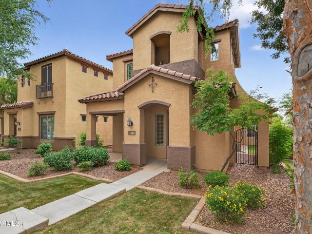 813 w village parkway