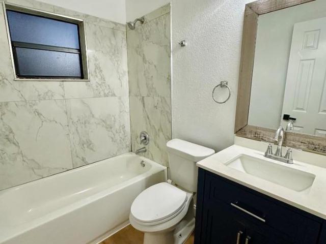 813 W JEFFERSON Unit 3 2 Bedroom Apartment for Rent at 800 Hills St, Orlando, FL 32805 Callahan