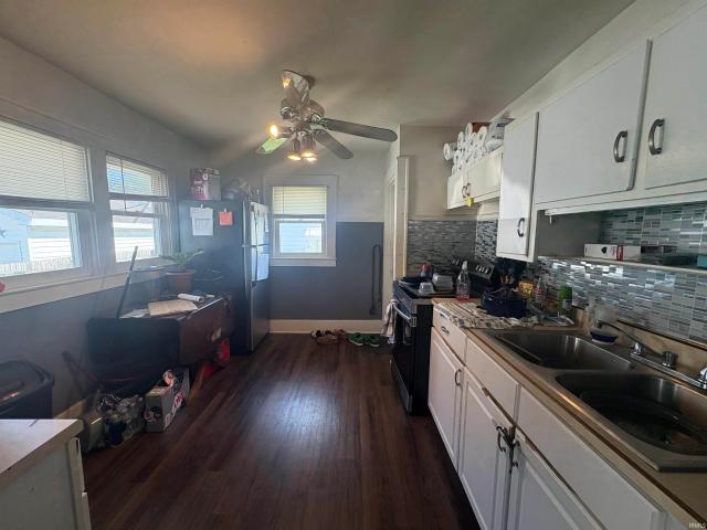 813 W Markland Avenue